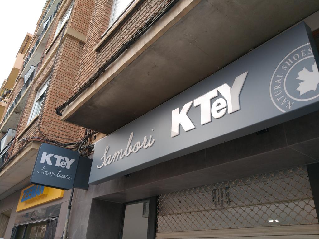 Rótulos luminosos LED - ROTULOS ALCODORI